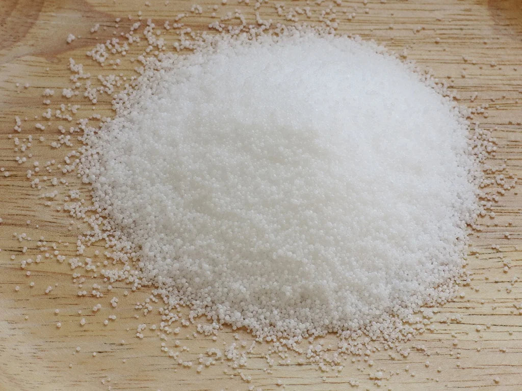 INGREDIENTS IN DEPTH - ETHYLENE GLYCOL DISTEARATE